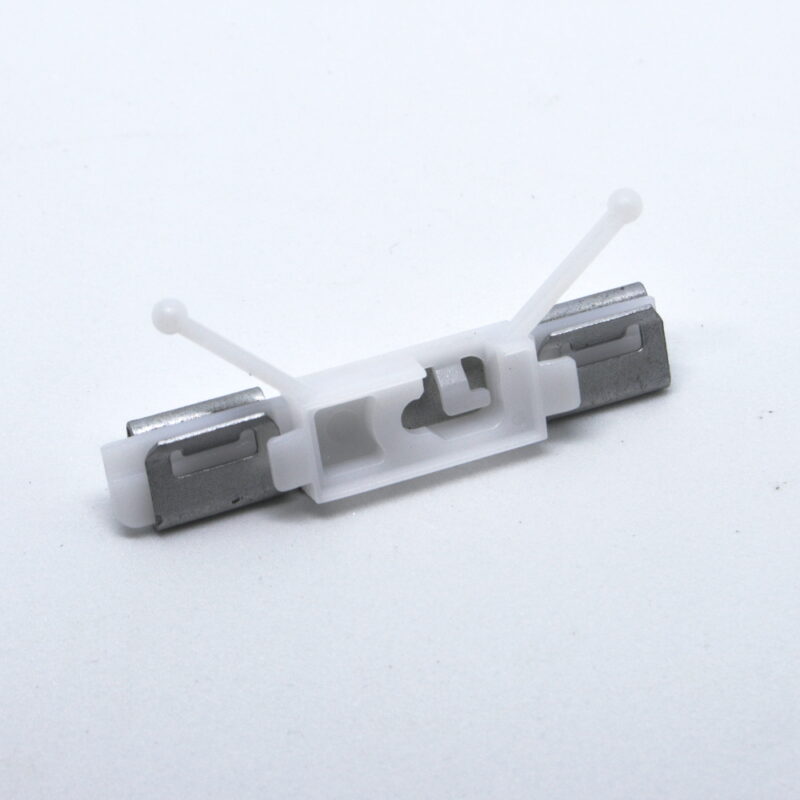 BMW Windscreen Clip White Plastic/Metal – LAYNE INDUSTRIES