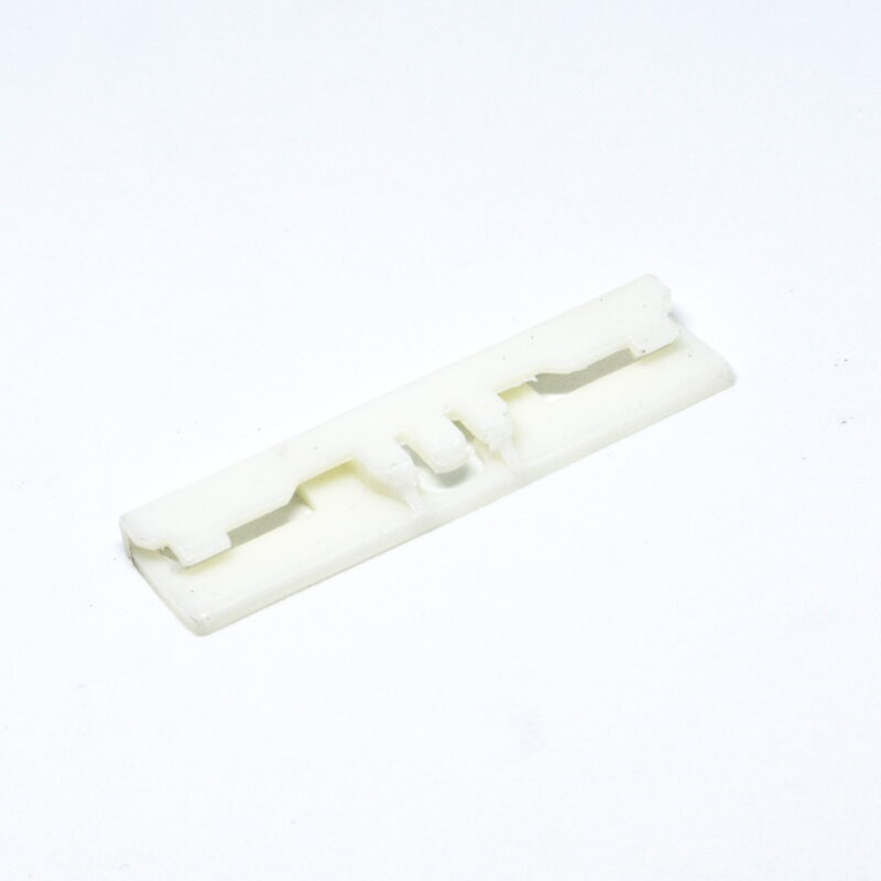 Lexus Windscreen Clip White – LAYNE INDUSTRIES