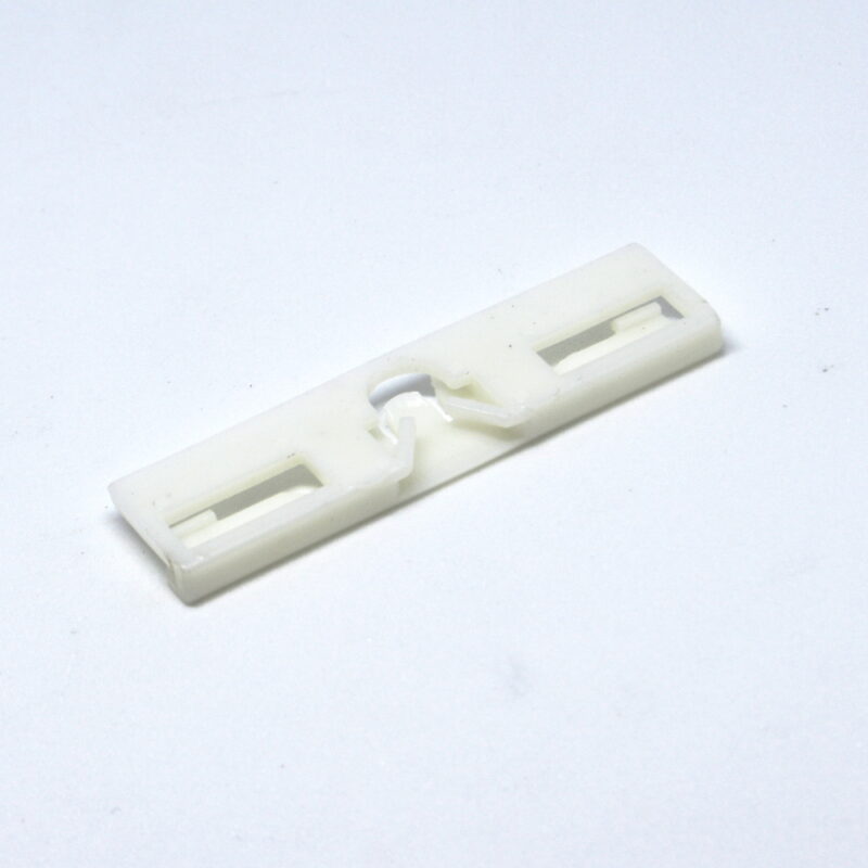 Lexus Windscreen Clip White – LAYNE INDUSTRIES